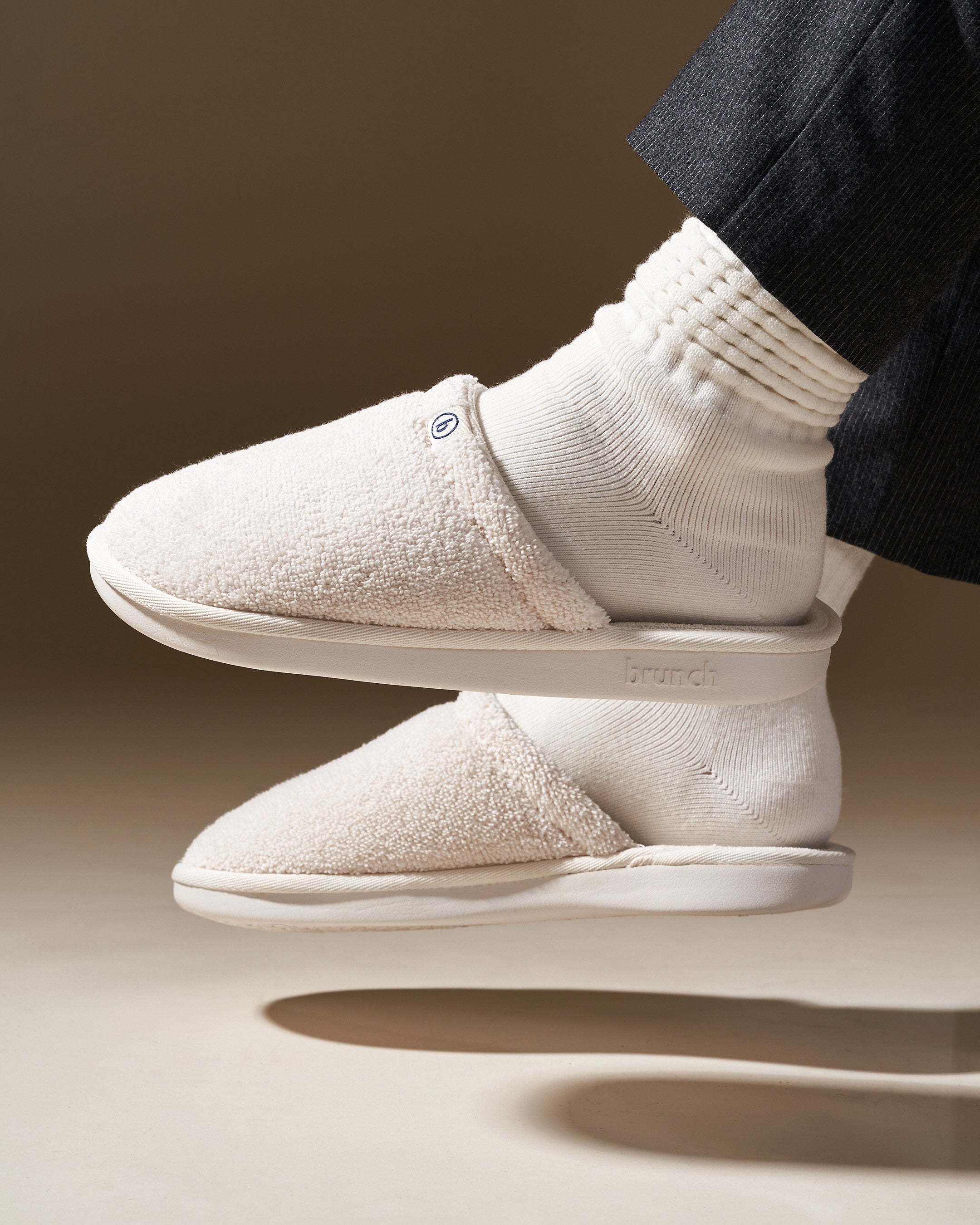 Hotel-Inspired Slippers | Brunch Official Site